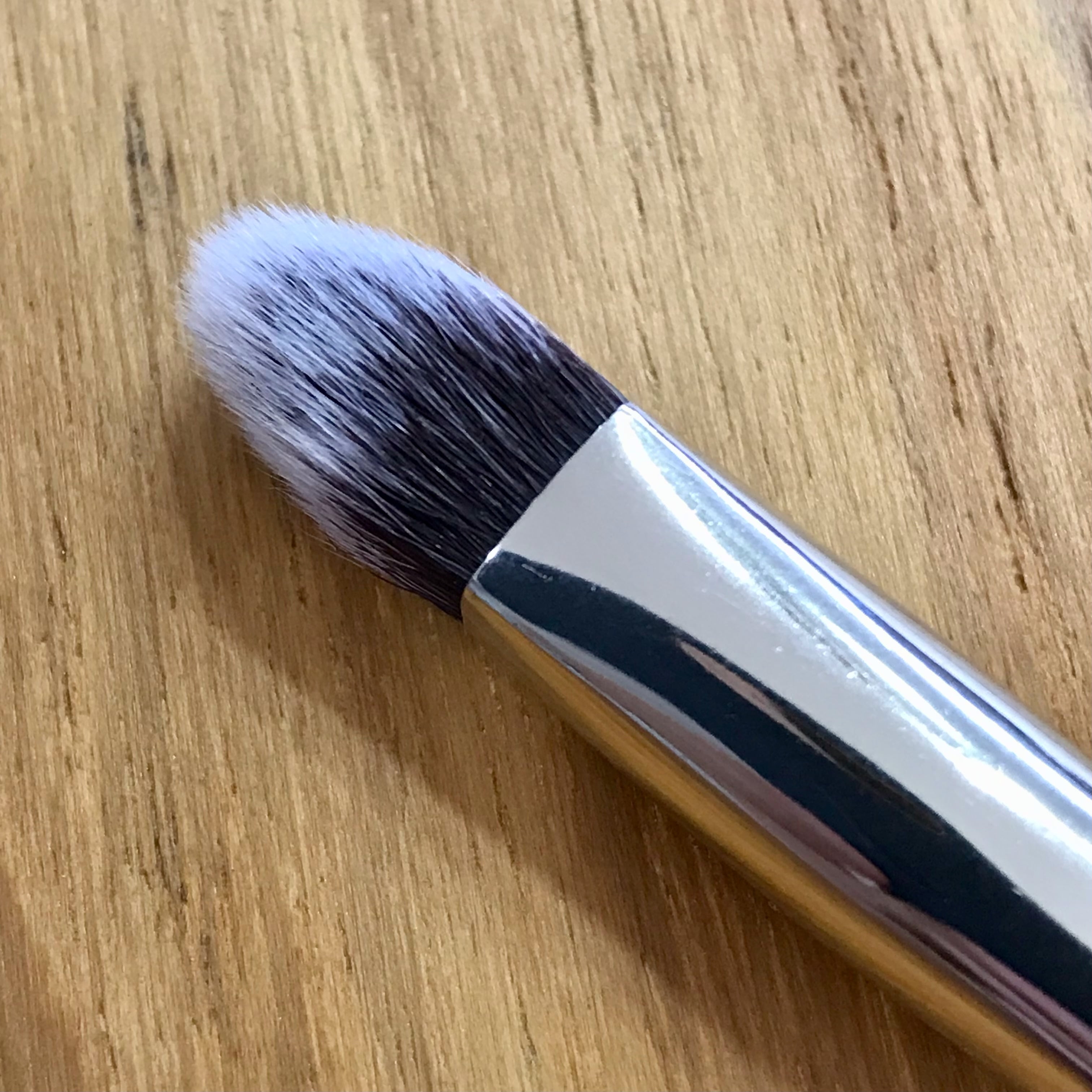 PINCEL MULTIUSO ZETA 04 LE VANGEE - Desiderata Beauty Store